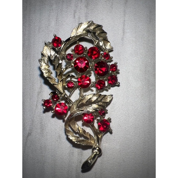 Lisner Jewelry | Jewelry | Vintage Lisner Brooch | Poshmark